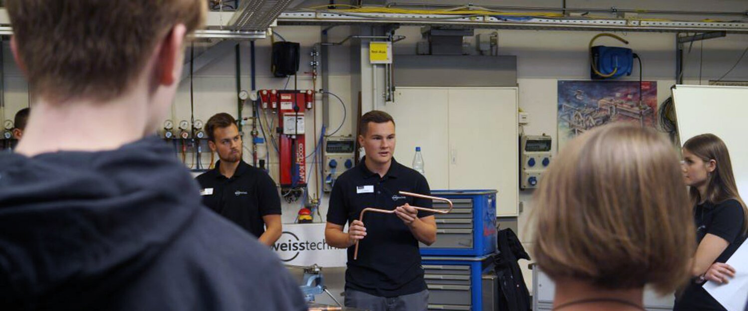 Machinist or software developer? | Weiss Technik